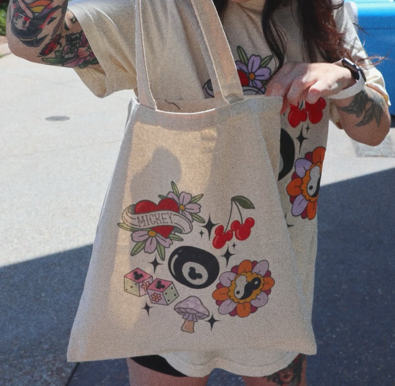Flash Tote – Theme Parks Therapy
